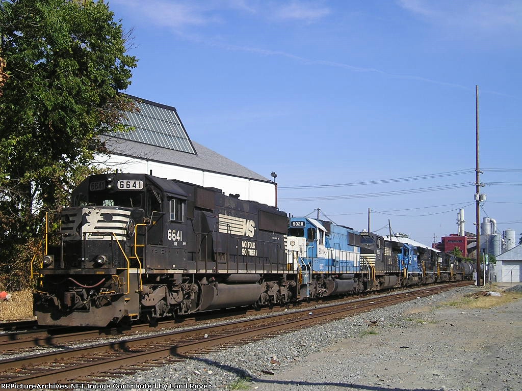 NS 6641 On NS 123 Eastbound